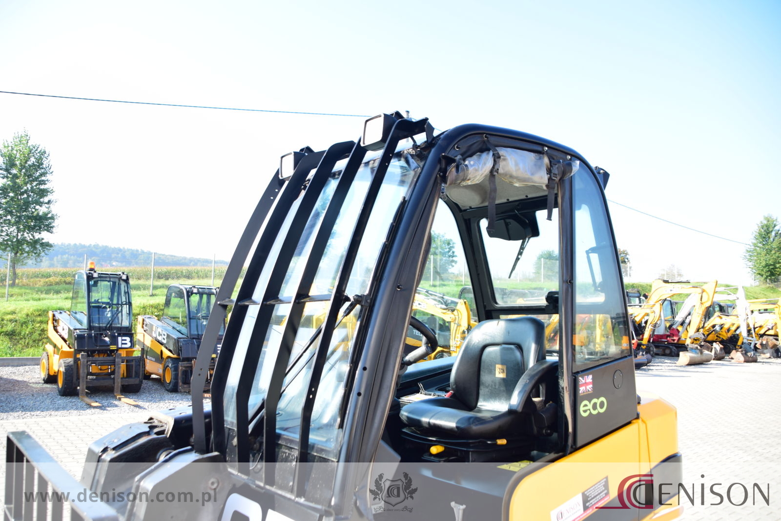 JCB TELETRUK TLT 30D 4×4 – Sprzedaż maszyn budowlanych JCB