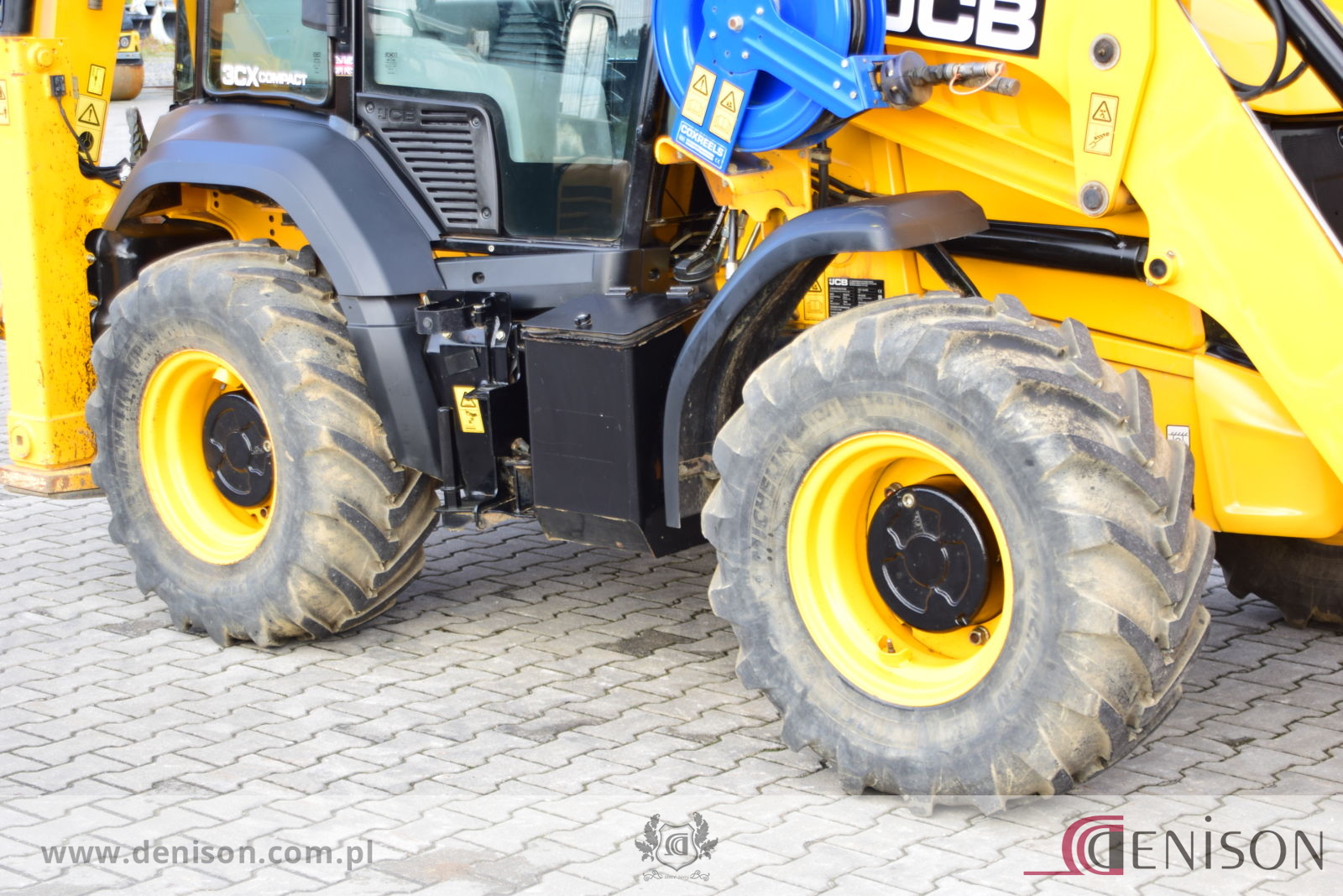 JCB 3CX COMPACT – Sprzedaż maszyn budowlanych JCB